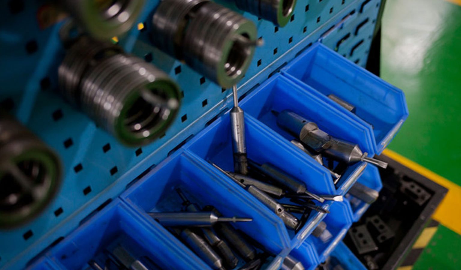 Custom Extension Springs | Tension Springs Manufacturer | Metal Spring